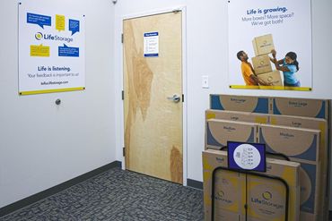 Self-Storage Units Near 7011 W 130th St, Parma Heights, OH | Life Storage